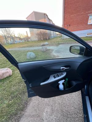 Blue Toyota Corolla 2008 in Rakvere, with an engine capacity of 1.60 L and mileage of 283 thousand km for 4000 €, photo 12 on AUTOMOTO.COM.LV