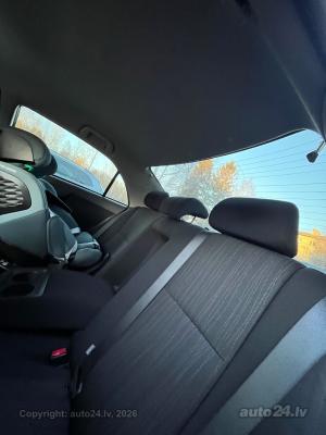 Blue Toyota Corolla 2008 in Rakvere, with an engine capacity of 1.60 L and mileage of 283 thousand km for 4000 €, photo 14 on AUTOMOTO.COM.LV