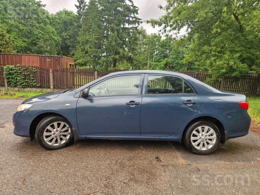 Zils Toyota Corolla 2008 Rīga, ar dzinēja tilpumu 1.60 L un nobraukumu 291 tūkst. km par 2500 €, foto 4 vietnē AUTOMOTO.COM.LV