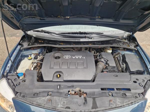 Zils Toyota Corolla 2008 Rīga, ar dzinēja tilpumu 1.60 L un nobraukumu 291 tūkst. km par 2500 €, foto 5 vietnē AUTOMOTO.COM.LV