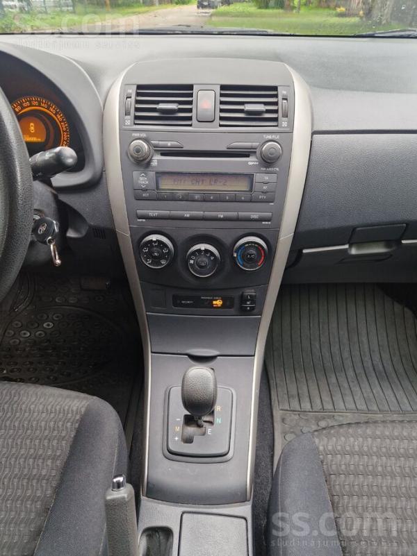 Zils Toyota Corolla 2008 Rīga, ar dzinēja tilpumu 1.60 L un nobraukumu 291 tūkst. km par 2500 €, foto 7 vietnē AUTOMOTO.COM.LV