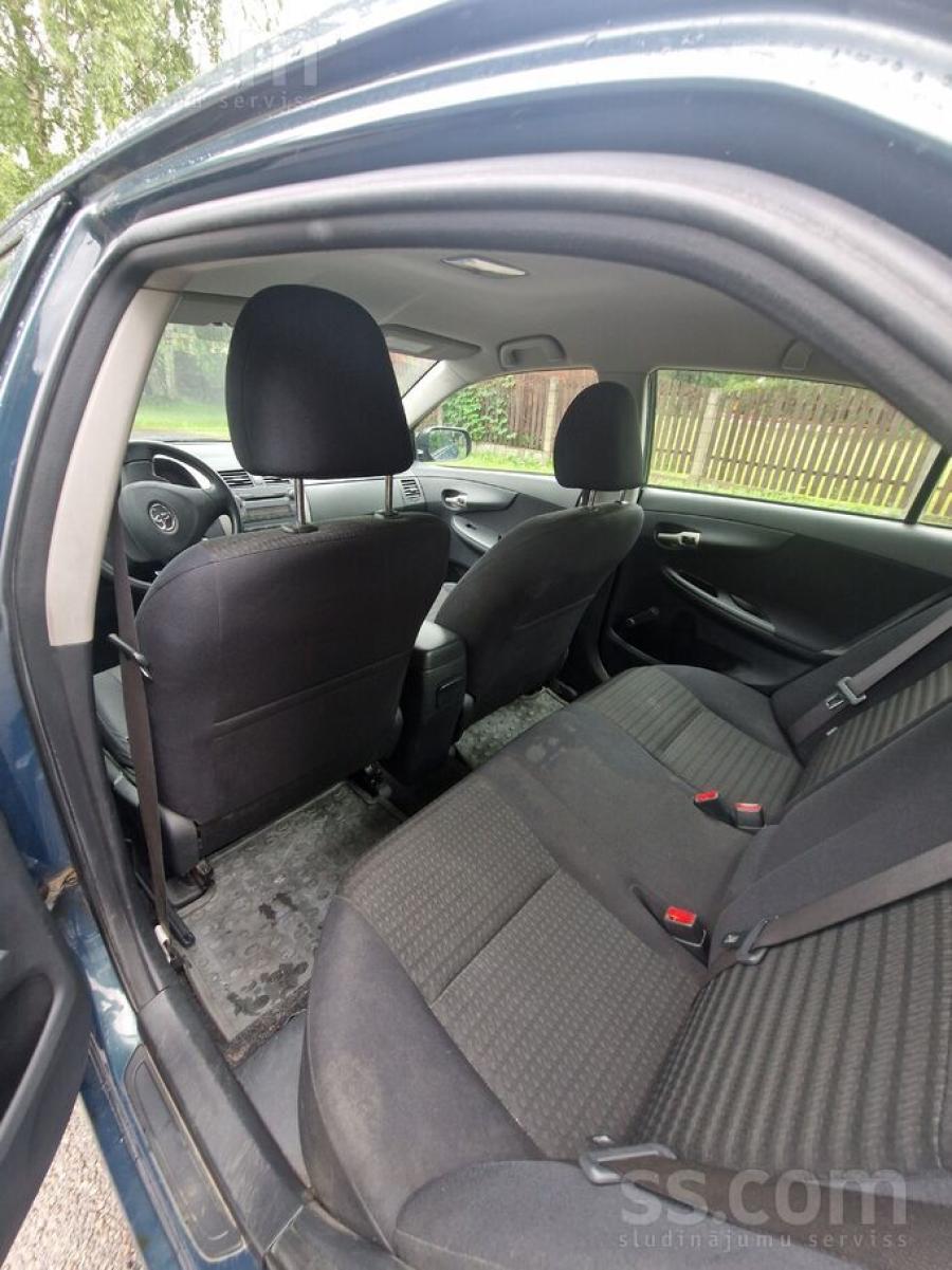 Zils Toyota Corolla 2008 Rīga, ar dzinēja tilpumu 1.60 L un nobraukumu 291 tūkst. km par 2500 €, foto 11 vietnē AUTOMOTO.COM.LV