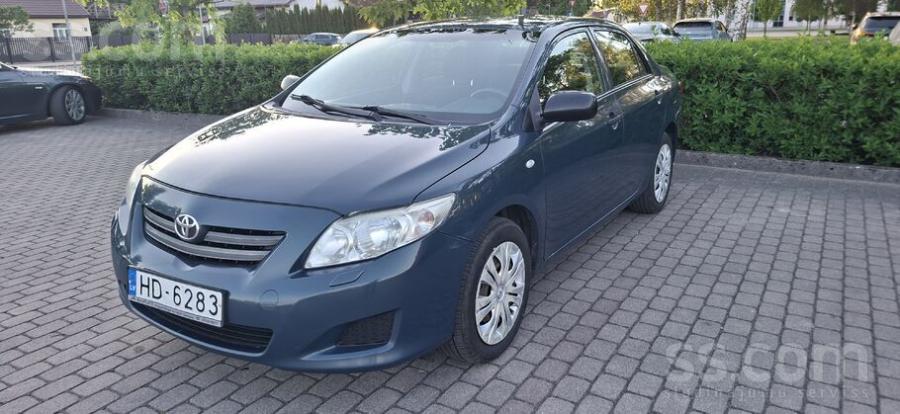 Zils Toyota Corolla 2008 Jelgava, ar dzinēja tilpumu 1.60 L un nobraukumu 271 tūkst. km par 3500 €, foto 1 vietnē AUTOMOTO.COM.LV