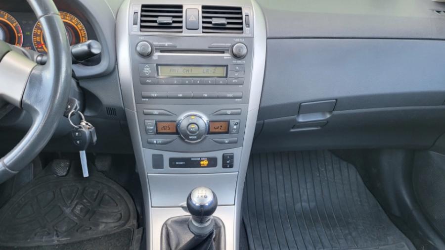 Zils Toyota Corolla 2008 Rīga, ar dzinēja tilpumu 1.60 L un nobraukumu 230 tūkst. km par 2690 €, foto 8 vietnē AUTOMOTO.COM.LV