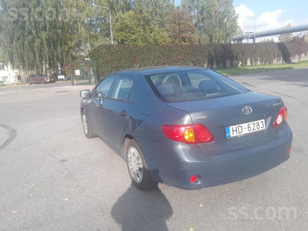 Blue Toyota Corolla 2008 in Riga, with an engine capacity of 1.60 L and mileage of 270 thousand km for 2950 €, photo 5 on AUTOMOTO.COM.LV