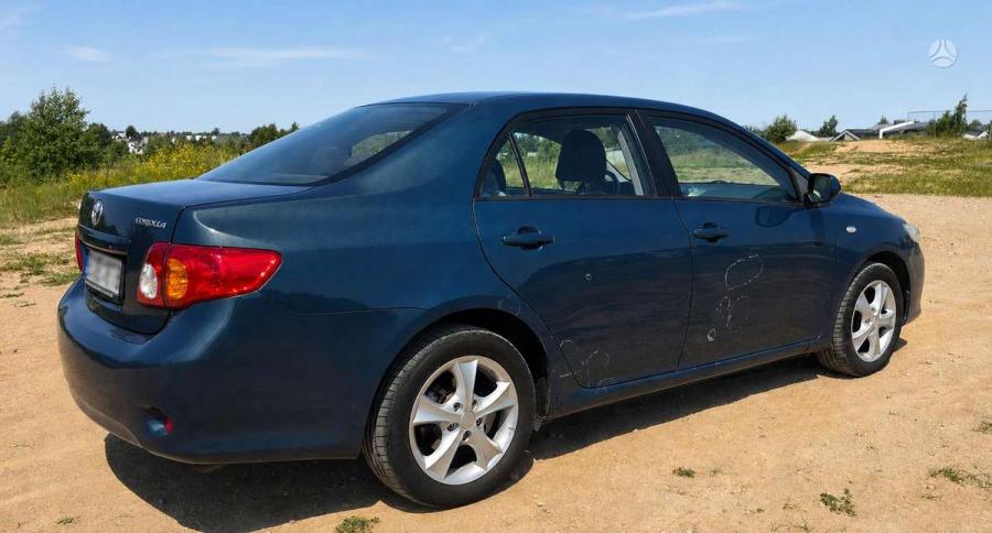 Blue Toyota Corolla 2009 in Vilnius, with an engine capacity of 1.60 L and mileage of 123 thousand km for 4500 €, photo 5 on AUTOMOTO.COM.LV