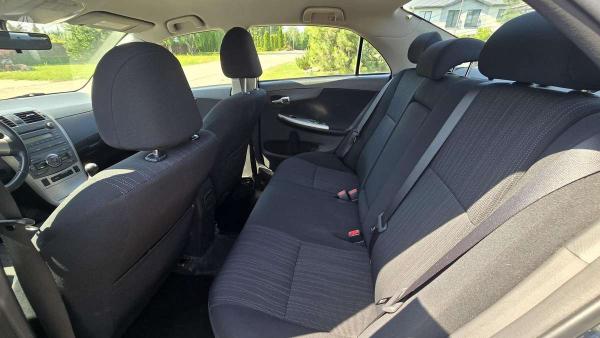 Zils Toyota Corolla 2009 Viļņa, ar dzinēja tilpumu 1.60 L un nobraukumu 123 tūkst. km par 4500 €, foto 9 vietnē AUTOMOTO.COM.LV