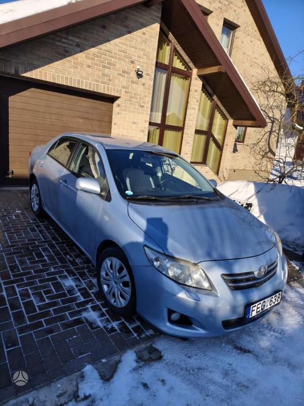 Blue Toyota Corolla 2010 in Klaipeda, with an engine capacity of 1.36 L and mileage of 191 thousand km for 3200 €, photo 2 on AUTOMOTO.COM.LV