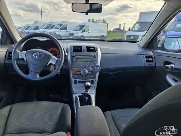 Zils Toyota Corolla 2010 Avižieniai, ar dzinēja tilpumu 1.60 L un nobraukumu 191 tūkst. km par 1900 €, foto 9 vietnē AUTOMOTO.COM.LV