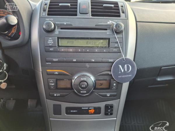 Zils Toyota Corolla 2010 Avižieniai, ar dzinēja tilpumu 1.60 L un nobraukumu 191 tūkst. km par 1900 €, foto 10 vietnē AUTOMOTO.COM.LV