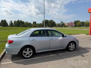 Zils Toyota Corolla 2011 Rīga, ar dzinēja tilpumu 1.60 L un nobraukumu 213 tūkst. km par 3400 €, foto 10 vietnē AUTOMOTO.COM.LV