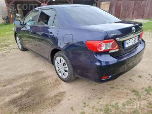 Zils Toyota Corolla 2011 Limbaži, ar dzinēja tilpumu 1.40 L un nobraukumu 257 tūkst. km par 4000 €, foto 6 vietnē AUTOMOTO.COM.LV