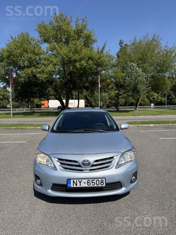 Zils Toyota Corolla 2012 Rīga, ar dzinēja tilpumu 1.40 L un nobraukumu 394 tūkst. km par 4700 €, foto 2 vietnē AUTOMOTO.COM.LV