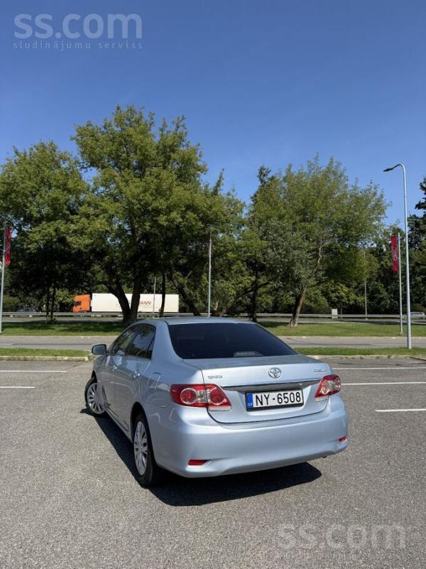Zils Toyota Corolla 2012 Rīga, ar dzinēja tilpumu 1.40 L un nobraukumu 394 tūkst. km par 4700 €, foto 5 vietnē AUTOMOTO.COM.LV