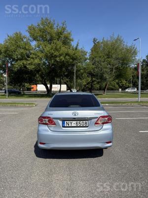 Zils Toyota Corolla 2012 Rīga, ar dzinēja tilpumu 1.40 L un nobraukumu 394 tūkst. km par 4700 €, foto 7 vietnē AUTOMOTO.COM.LV