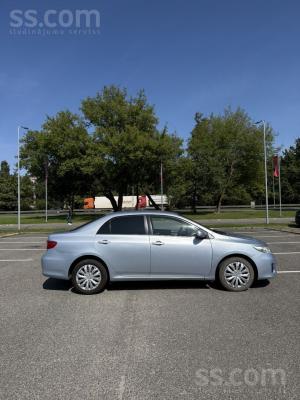 Zils Toyota Corolla 2012 Rīga, ar dzinēja tilpumu 1.40 L un nobraukumu 394 tūkst. km par 4700 €, foto 8 vietnē AUTOMOTO.COM.LV