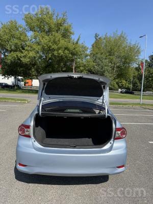 Zils Toyota Corolla 2012 Rīga, ar dzinēja tilpumu 1.40 L un nobraukumu 394 tūkst. km par 4700 €, foto 9 vietnē AUTOMOTO.COM.LV
