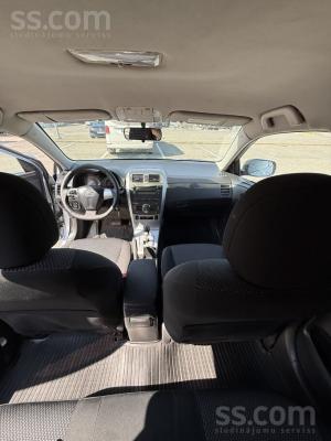 Zils Toyota Corolla 2012 Rīga, ar dzinēja tilpumu 1.40 L un nobraukumu 394 tūkst. km par 4700 €, foto 11 vietnē AUTOMOTO.COM.LV