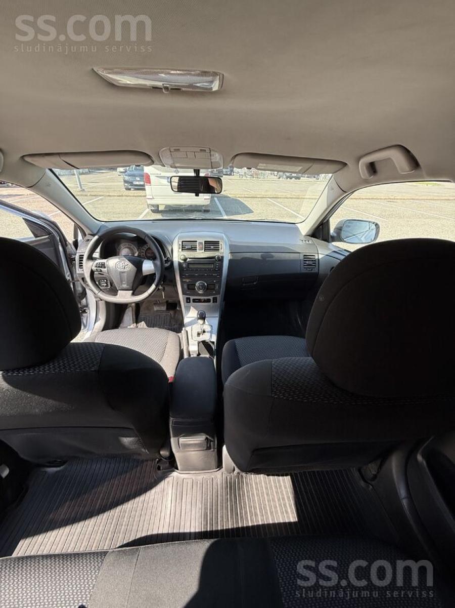 Zils Toyota Corolla 2012 Rīga, ar dzinēja tilpumu 1.40 L un nobraukumu 394 tūkst. km par 4700 €, foto 11 vietnē AUTOMOTO.COM.LV