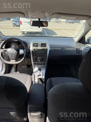 Zils Toyota Corolla 2012 Rīga, ar dzinēja tilpumu 1.40 L un nobraukumu 394 tūkst. km par 4700 €, foto 12 vietnē AUTOMOTO.COM.LV