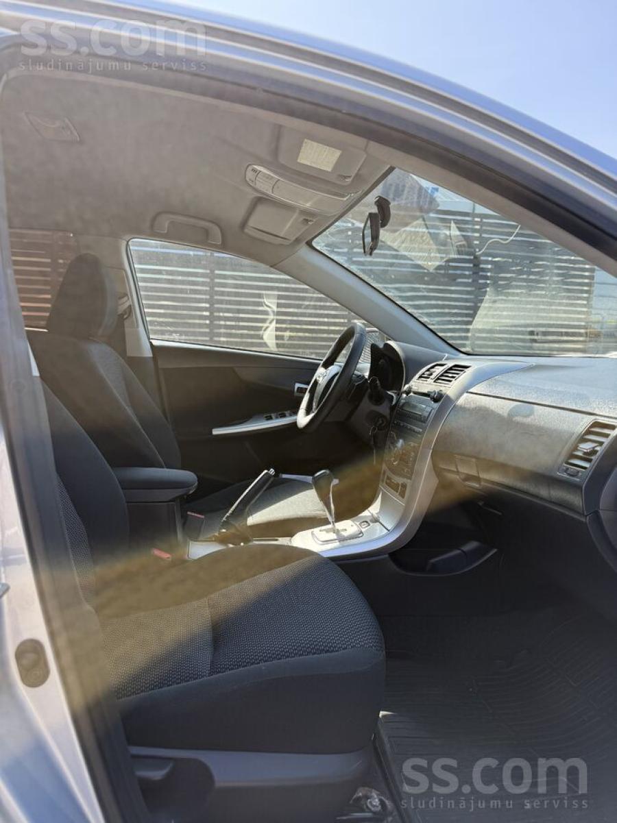 Zils Toyota Corolla 2012 Rīga, ar dzinēja tilpumu 1.40 L un nobraukumu 394 tūkst. km par 4700 €, foto 13 vietnē AUTOMOTO.COM.LV