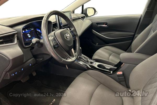 Blue Toyota Corolla 2019 in Parnu, with an engine capacity of 1.60 L and mileage of 84 thousand km for 14390 €, photo 11 on AUTOMOTO.COM.LV