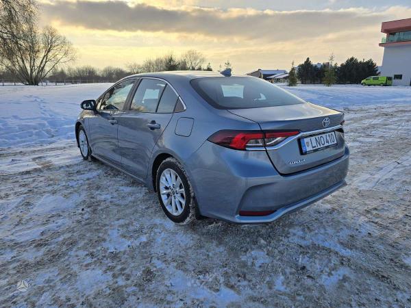 Zils Toyota Corolla 2020 Panevēža, ar dzinēja tilpumu 1.60 L un nobraukumu 150 tūkst. km par 13450 €, foto 4 vietnē AUTOMOTO.COM.LV