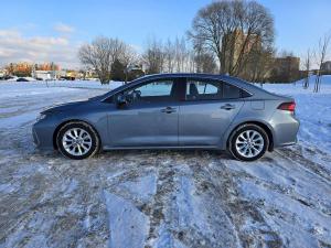 Blue Toyota Corolla 2020 in Panevezys, with an engine capacity of 1.60 L and mileage of 150 thousand km for 13450 €, photo 7 on AUTOMOTO.COM.LV