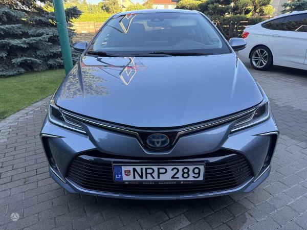 Синий Тойота Королла 2020 в Мариямполе, объемом двигателя 1.80 л и пробегом 92 тыс. км за 14900 €, фото 2 на AUTOMOTO.COM.LV