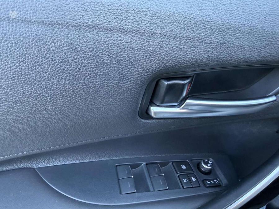 Zils Toyota Corolla 2020 Marijampole, ar dzinēja tilpumu 1.80 L un nobraukumu 92 tūkst. km par 14900 €, foto 12 vietnē AUTOMOTO.COM.LV