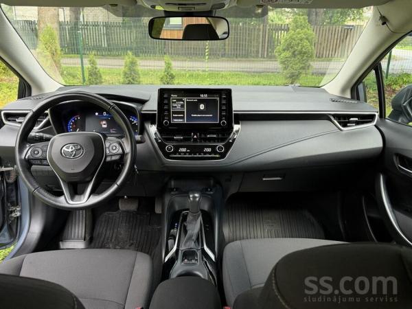 Blue Toyota Corolla 2021 in Riga, with an engine capacity of 1.50 L and mileage of 52 thousand km for 16600 €, photo 6 on AUTOMOTO.COM.LV