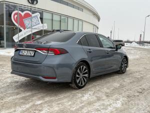Zils Toyota Corolla 2022 Liepāja, ar dzinēja tilpumu 1.50 L un nobraukumu 32 tūkst. km par 18900 €, foto 2 vietnē AUTOMOTO.COM.LV
