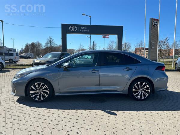 Zils Toyota Corolla 2022 Liepāja, ar dzinēja tilpumu 1.50 L un nobraukumu 32 tūkst. km par 18200 €, foto 2 vietnē AUTOMOTO.COM.LV