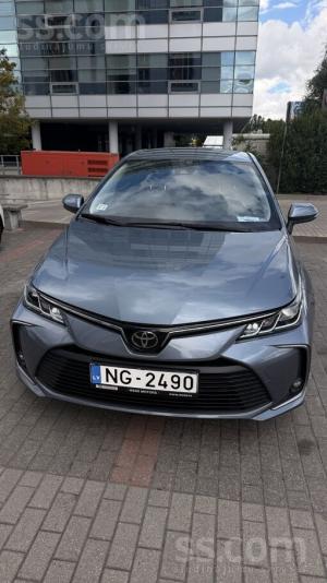 Zils Toyota Corolla 2022 Rīga, ar dzinēja tilpumu 1.50 L un nobraukumu 32 tūkst. km par 18500 €, foto  vietnē AUTOMOTO.COM.LV