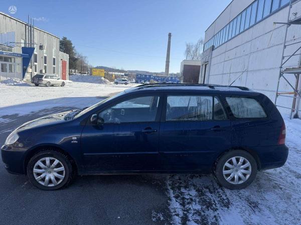 Zils Toyota Corolla 2002 Viļņa, ar dzinēja tilpumu 2.00 L un nobraukumu 267 tūkst. km par 1600 €, foto 4 vietnē AUTOMOTO.COM.LV