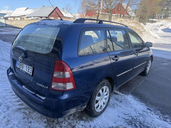 Zils Toyota Corolla 2002 Viļņa, ar dzinēja tilpumu 2.00 L un nobraukumu 267 tūkst. km par 1600 €, foto 6 vietnē AUTOMOTO.COM.LV