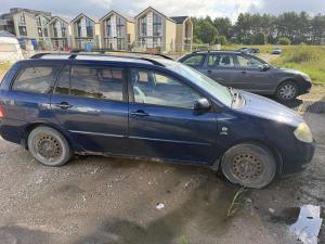 Blue Toyota Corolla 2004 in Klaipeda, with an engine capacity of 2.00 L and mileage of 300 thousand km for 390 €, photo 5 on AUTOMOTO.COM.LV