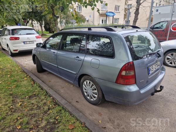 Zils Toyota Corolla 2004 Ogre, ar dzinēja tilpumu 2.00 L un nobraukumu 283 tūkst. km par 1650 €, foto 4 vietnē AUTOMOTO.COM.LV