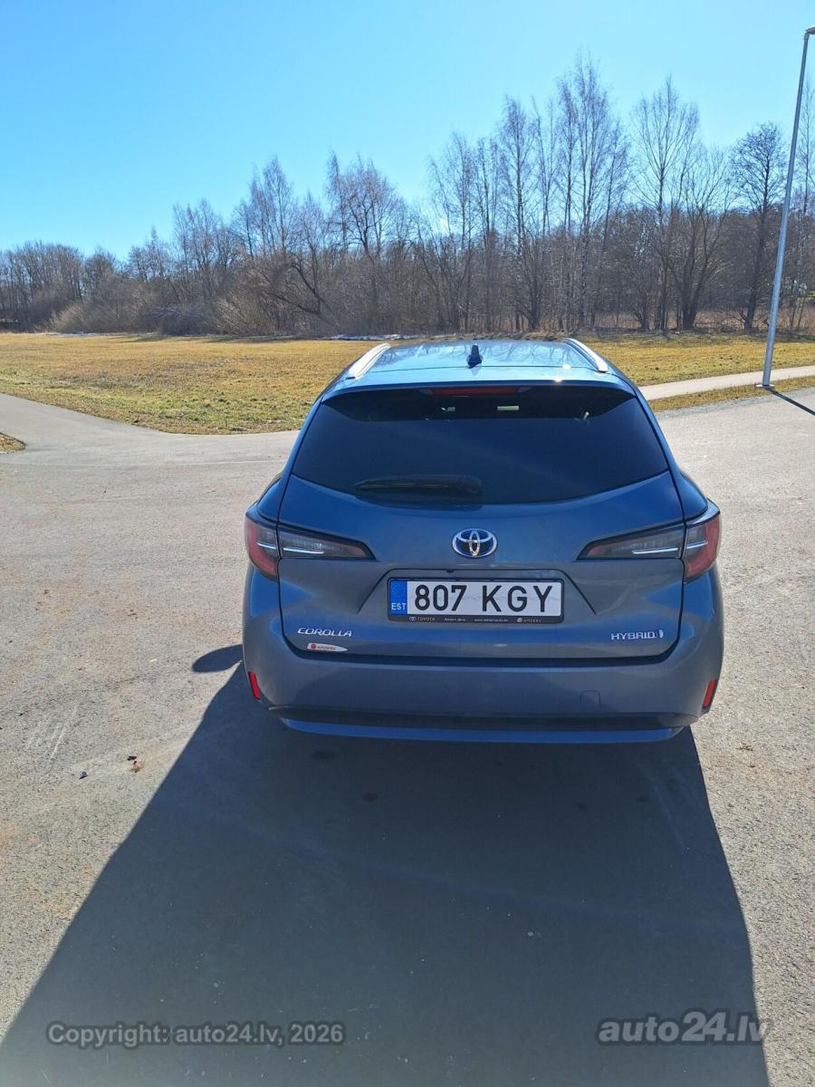 Zils Toyota Corolla 2020 Tallina, ar dzinēja tilpumu 1.80 L un nobraukumu 110 tūkst. km par 17900 €, foto 3 vietnē AUTOMOTO.COM.LV