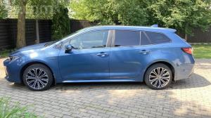 Zils Toyota Corolla 2020 Liepāja, ar dzinēja tilpumu 1.80 L un nobraukumu 160 tūkst. km par 18000 €, foto  vietnē AUTOMOTO.COM.LV