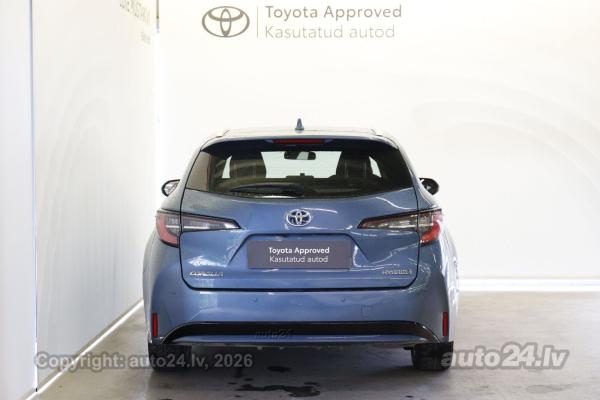 Blue Toyota Corolla 2020 in Tallinn, with an engine capacity of 1.80 L and mileage of 148 thousand km for 17300 €, photo 5 on AUTOMOTO.COM.LV