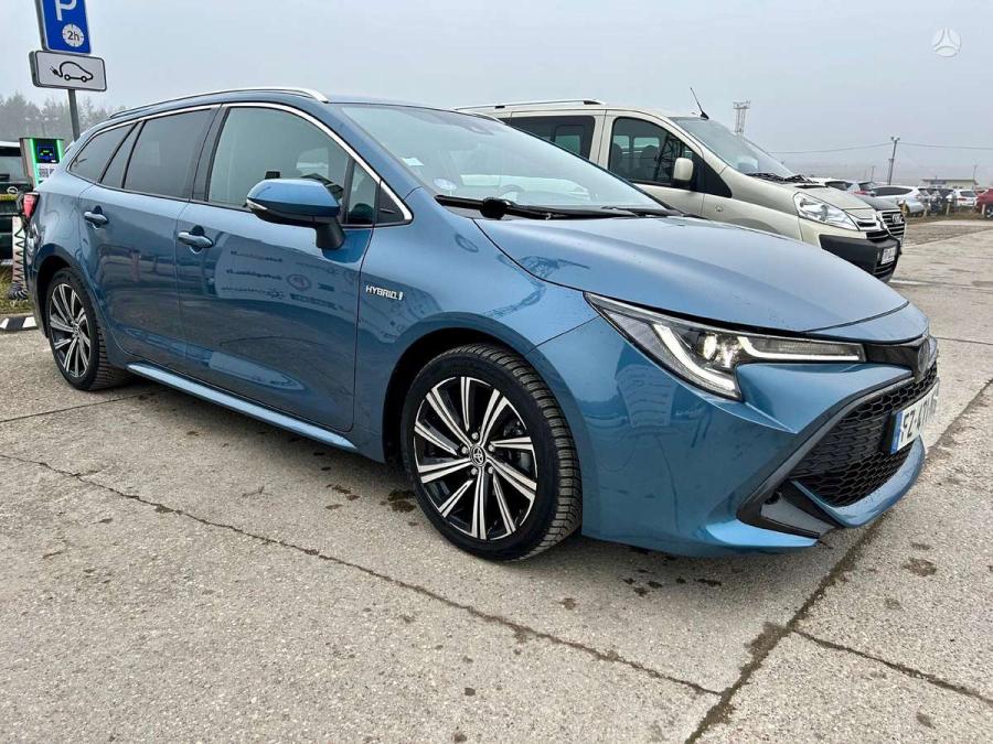 Zils Toyota Corolla 2021 Viļņa, ar dzinēja tilpumu 1.80 L un nobraukumu 85 tūkst. km par 19250 €, foto 3 vietnē AUTOMOTO.COM.LV