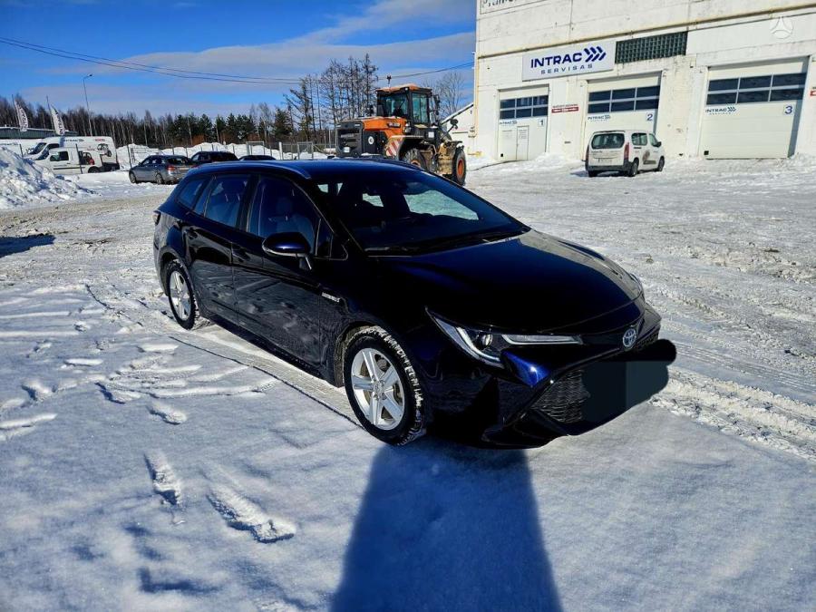 Blue Toyota Corolla 2021 in Panevezys, with an engine capacity of 1.80 L and mileage of 78 thousand km for 18500 €, photo 1 on AUTOMOTO.COM.LV