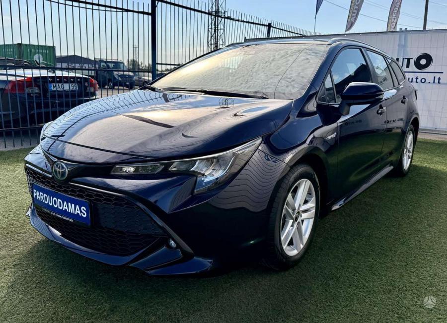 Zils Toyota Corolla 2021 Panevēža, ar dzinēja tilpumu 1.80 L un nobraukumu 55 tūkst. km par 16500 €, foto 1 vietnē AUTOMOTO.COM.LV