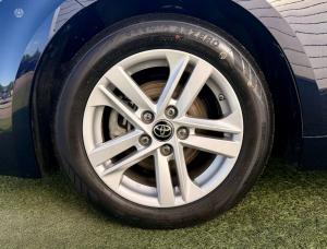 Zils Toyota Corolla 2021 Panevēža, ar dzinēja tilpumu 1.80 L un nobraukumu 55 tūkst. km par 16500 €, foto 11 vietnē AUTOMOTO.COM.LV