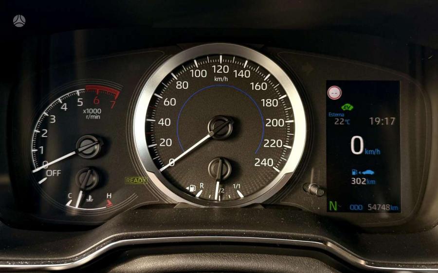 Zils Toyota Corolla 2021 Panevēža, ar dzinēja tilpumu 1.80 L un nobraukumu 55 tūkst. km par 16500 €, foto 30 vietnē AUTOMOTO.COM.LV