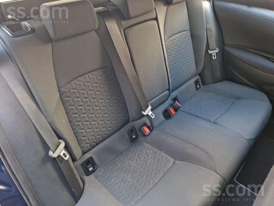 Zils Toyota Corolla 2021 Rīga, ar dzinēja tilpumu 1.80 L un nobraukumu 103 tūkst. km par 18500 €, foto 14 vietnē AUTOMOTO.COM.LV