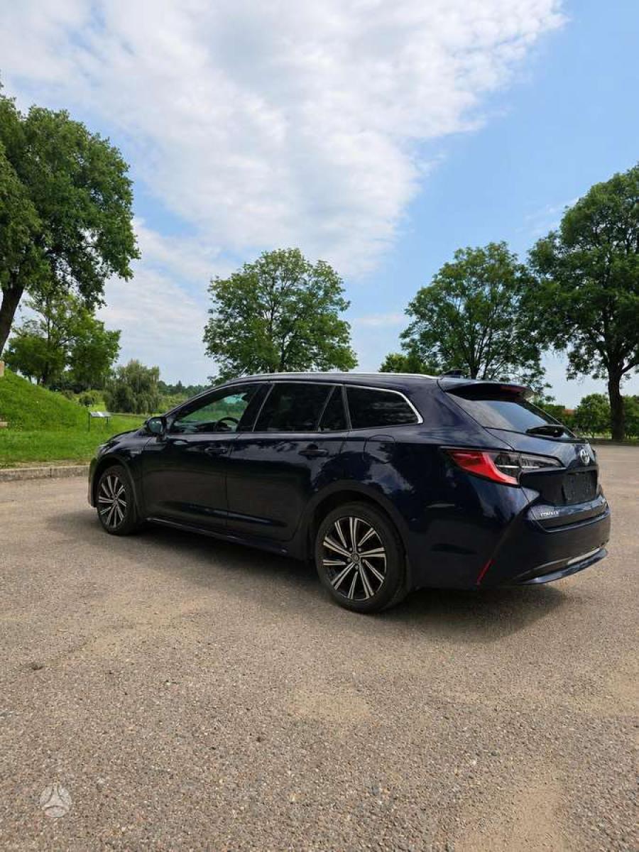 Zils Toyota Corolla 2021 Kauņa, ar dzinēja tilpumu 1.80 L un nobraukumu 160 tūkst. km par 16500 €, foto 1 vietnē AUTOMOTO.COM.LV
