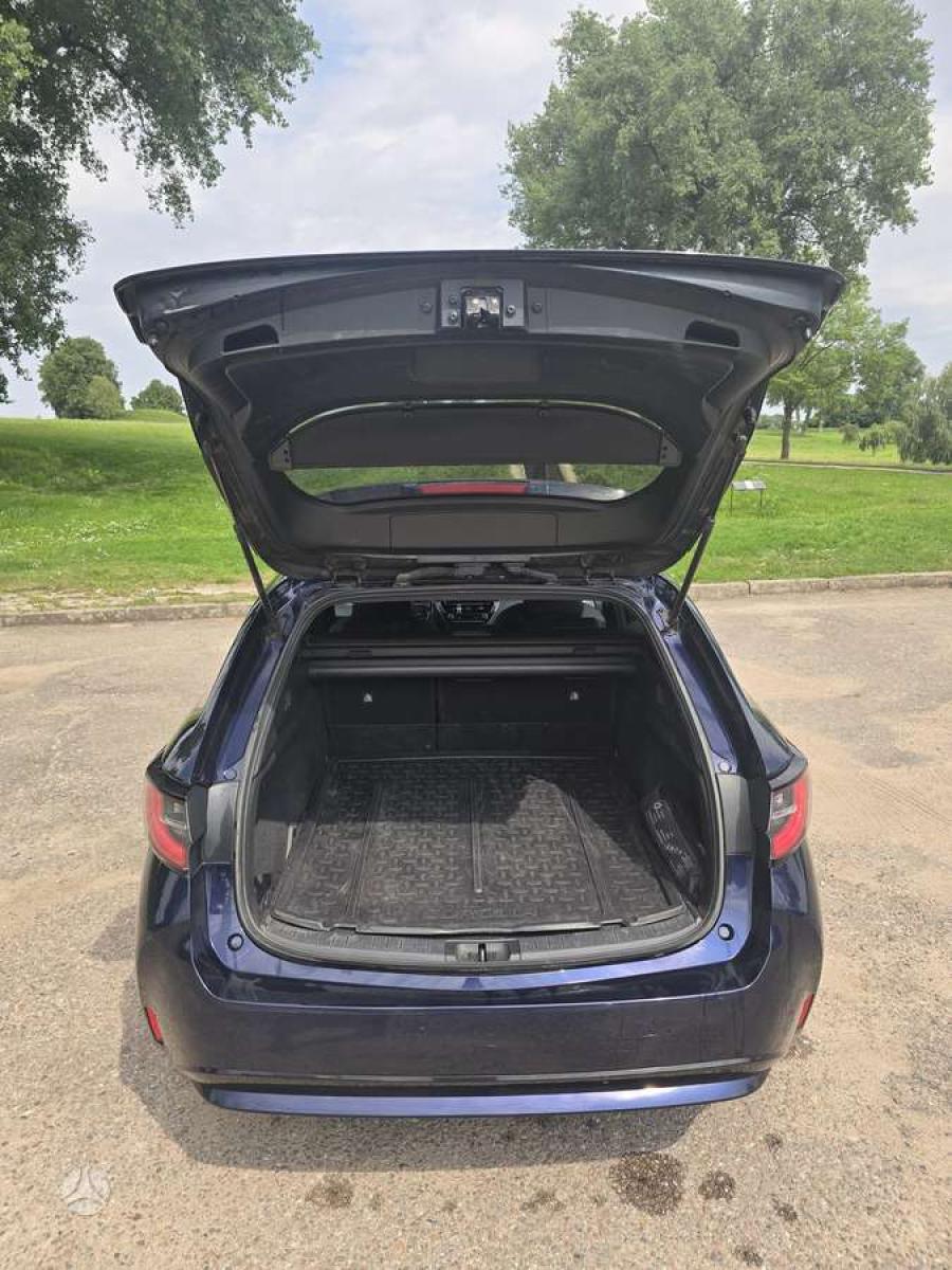 Zils Toyota Corolla 2021 Kauņa, ar dzinēja tilpumu 1.80 L un nobraukumu 160 tūkst. km par 16500 €, foto 10 vietnē AUTOMOTO.COM.LV