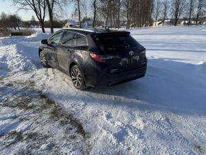 Blue Toyota Corolla 2022 in Trakai, with an engine capacity of 1.80 L and mileage of 30 thousand km for 11200 €, photo 5 on AUTOMOTO.COM.LV